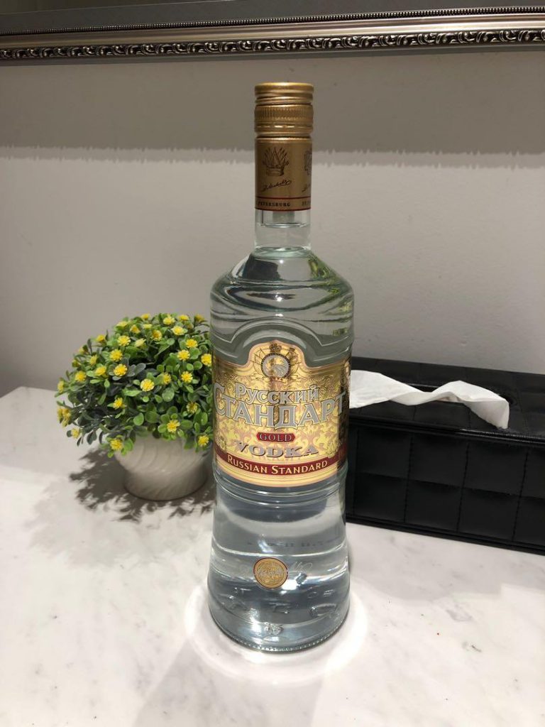 Russian Standard Gold Vodka 1 Litre | Drinkland